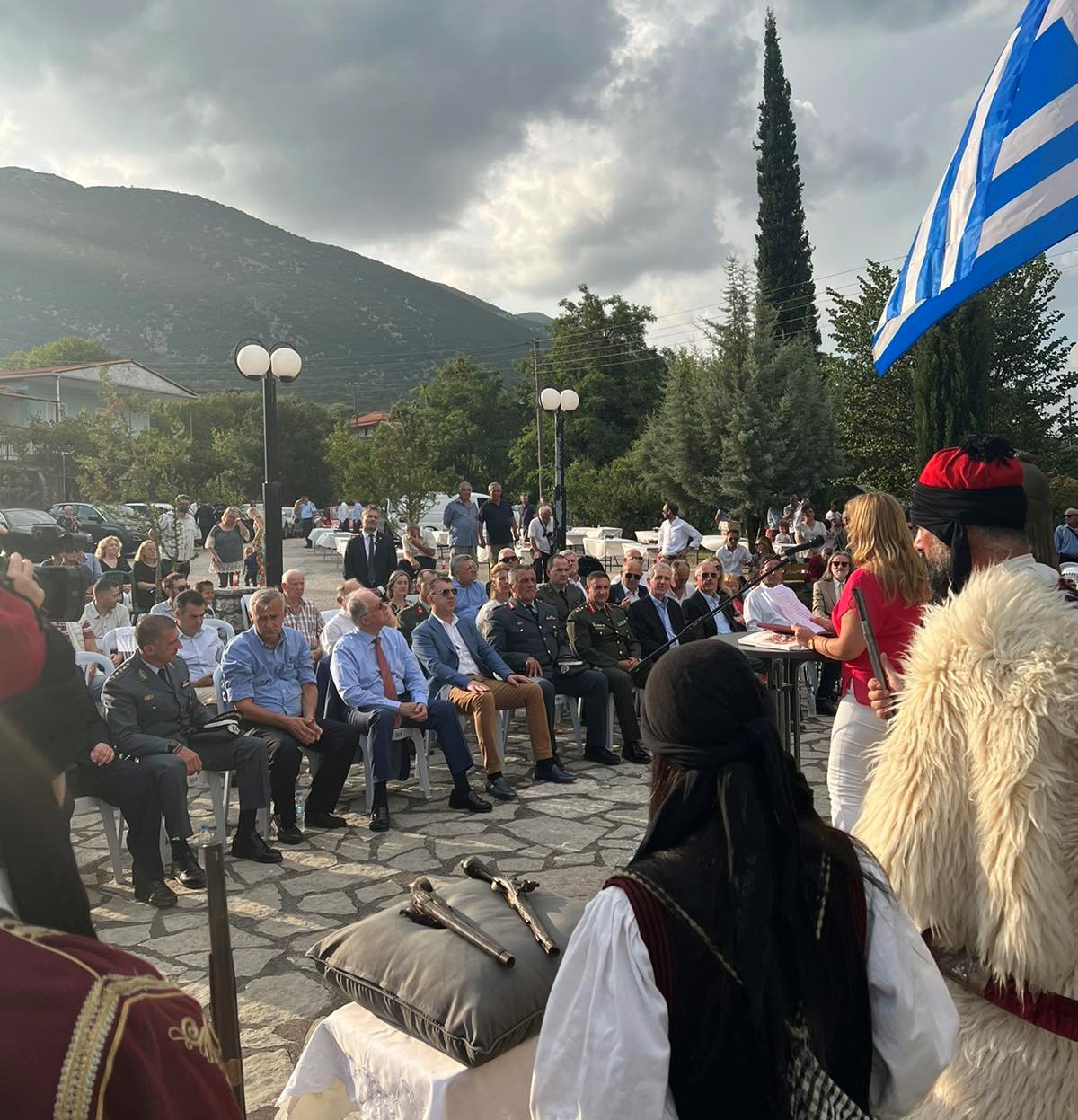 Αποκαλυπτήρια προτομής Μάρκου Μπότσαρη - EPIRUS Online